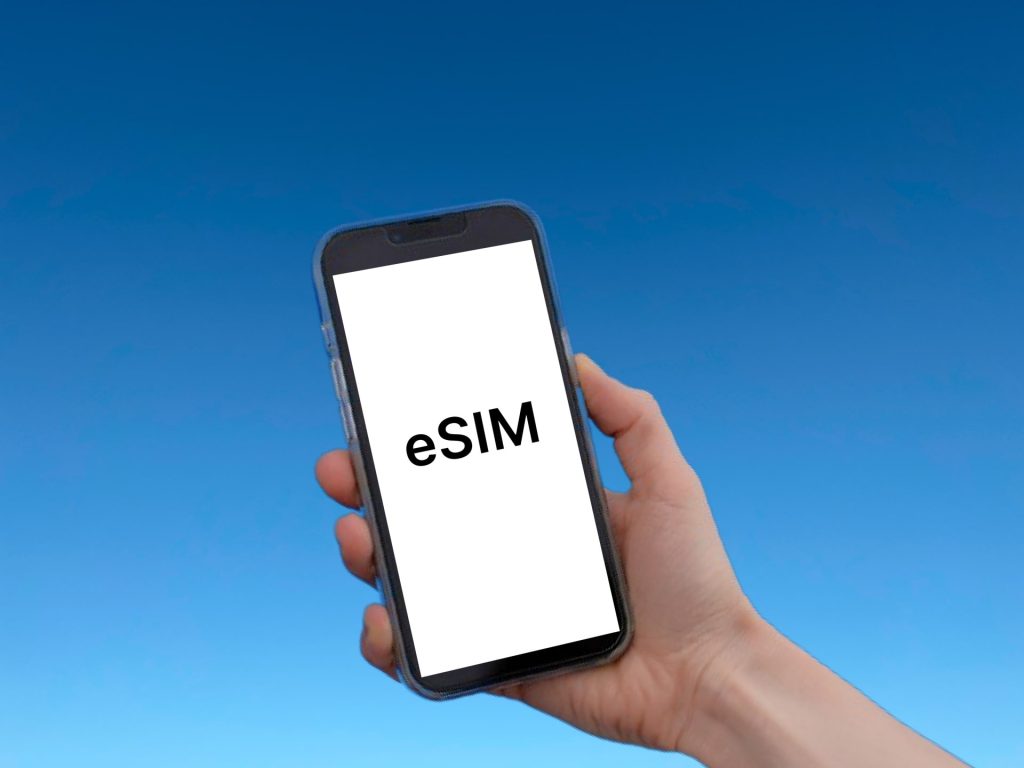 eSIMとは？メリット・デメリットや使い方、おすすめサービスを紹介 | 格安スマホ・格安SIMの基礎知識 | HISモバイル